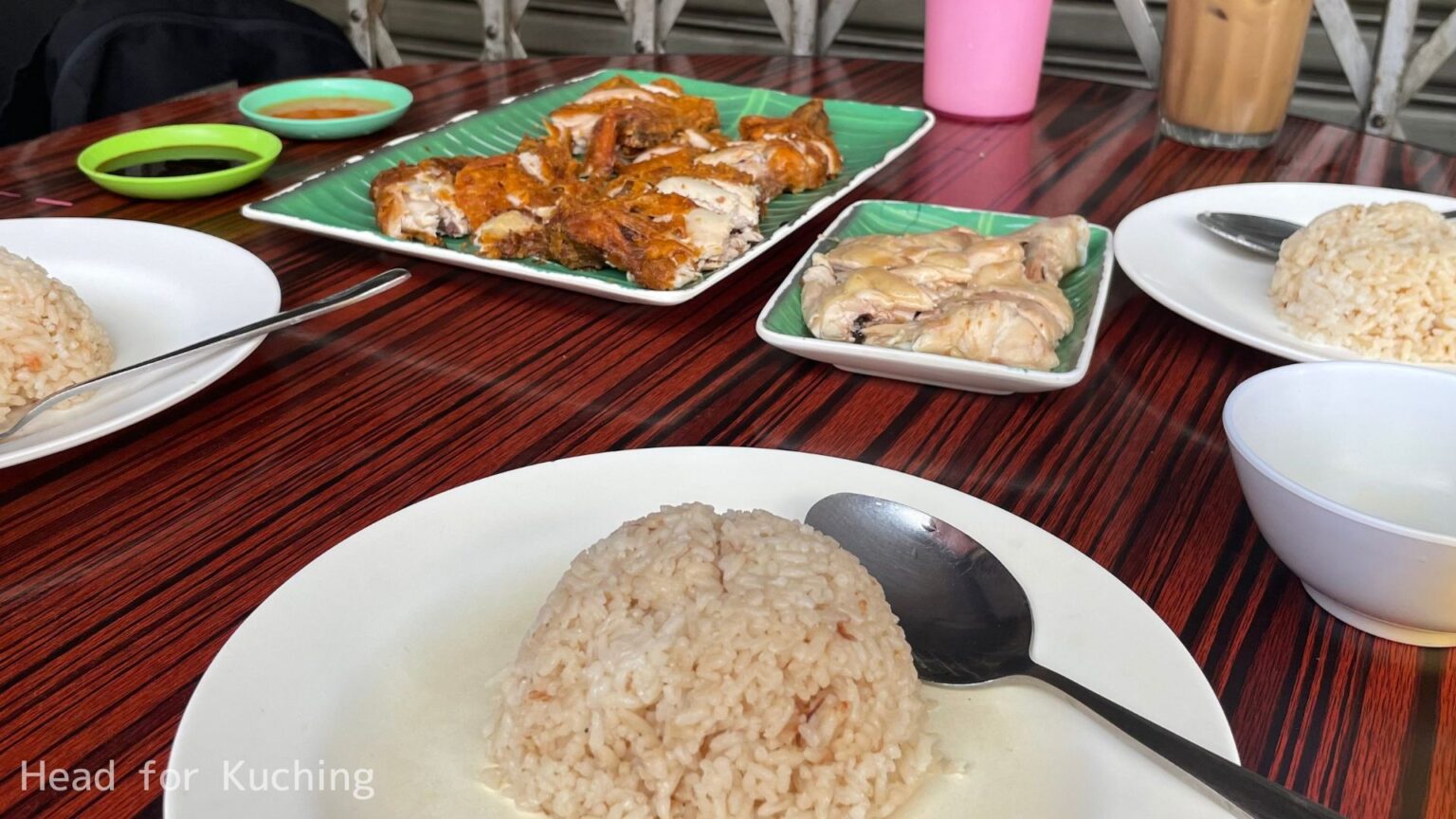 【クチン旅行】チャイナタウンの食堂で出会った名物料理! - Head for Kuching〜東マレーシア移住計画〜