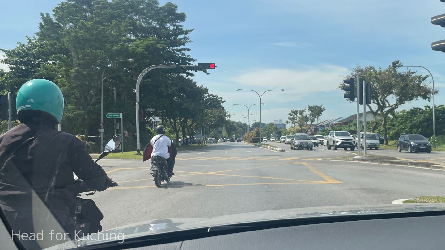 ここが驚き！マレーシアの交通ルールとマナー - Head for Kuching〜東マレーシア移住計画〜