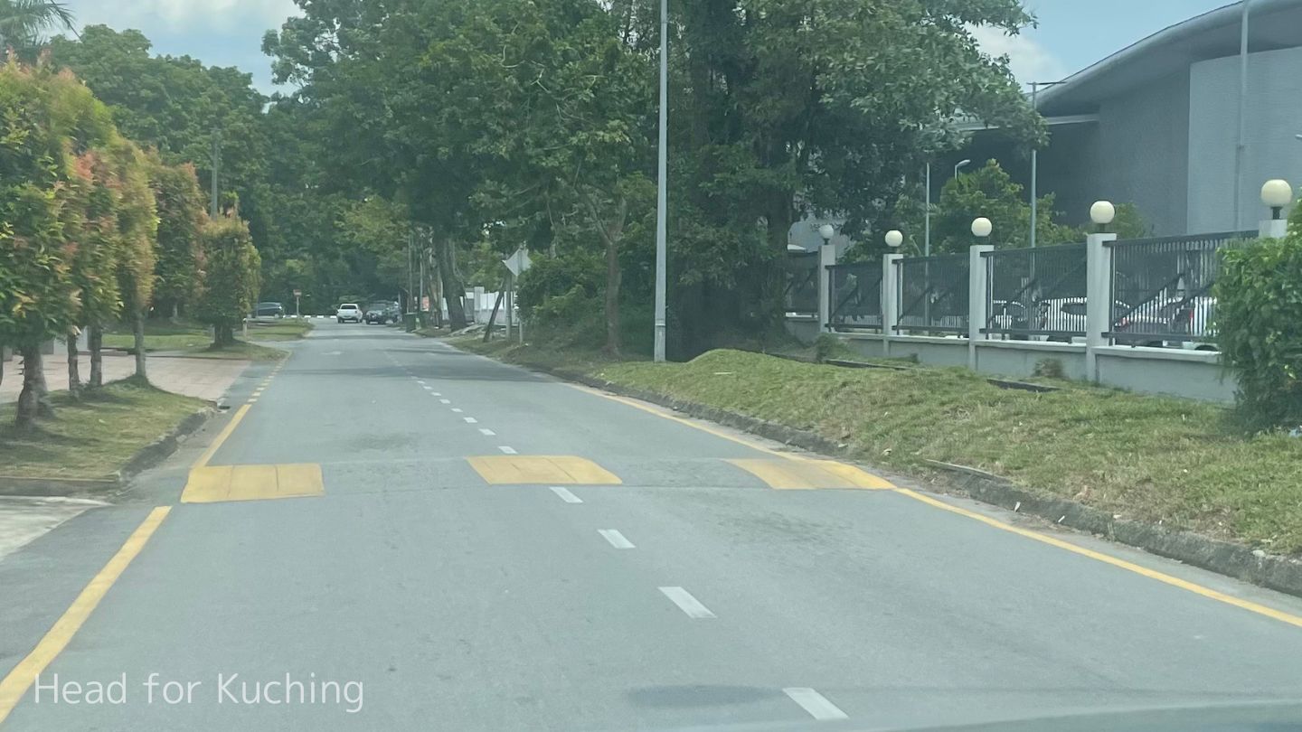 ここが驚き！マレーシアの交通ルールとマナー - Head for Kuching〜東マレーシア移住計画〜
